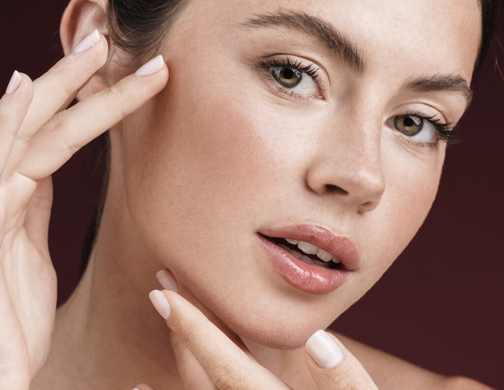 Augmentation des pommettes par acide hyaluronique à Paris - Dr Vahedi