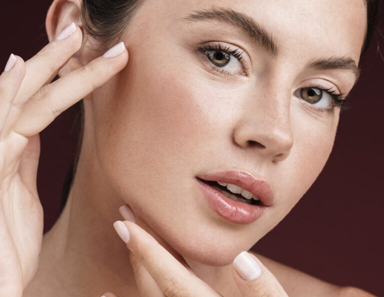 Augmentation des pommettes par acide hyaluronique à Paris - Dr Vahedi